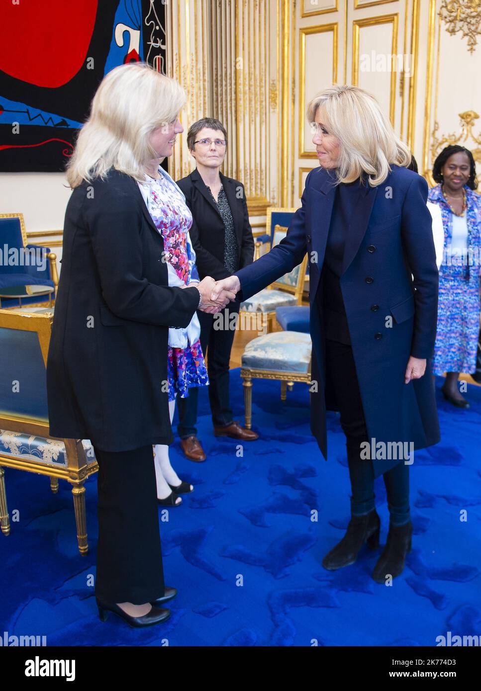 L'oreal unesco women science hi-res stock photography and images - Alamy