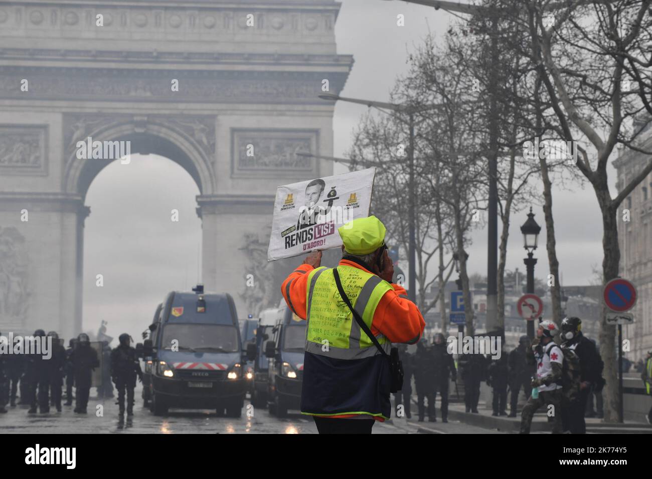 Protest in Paris Stock Photo - Alamy