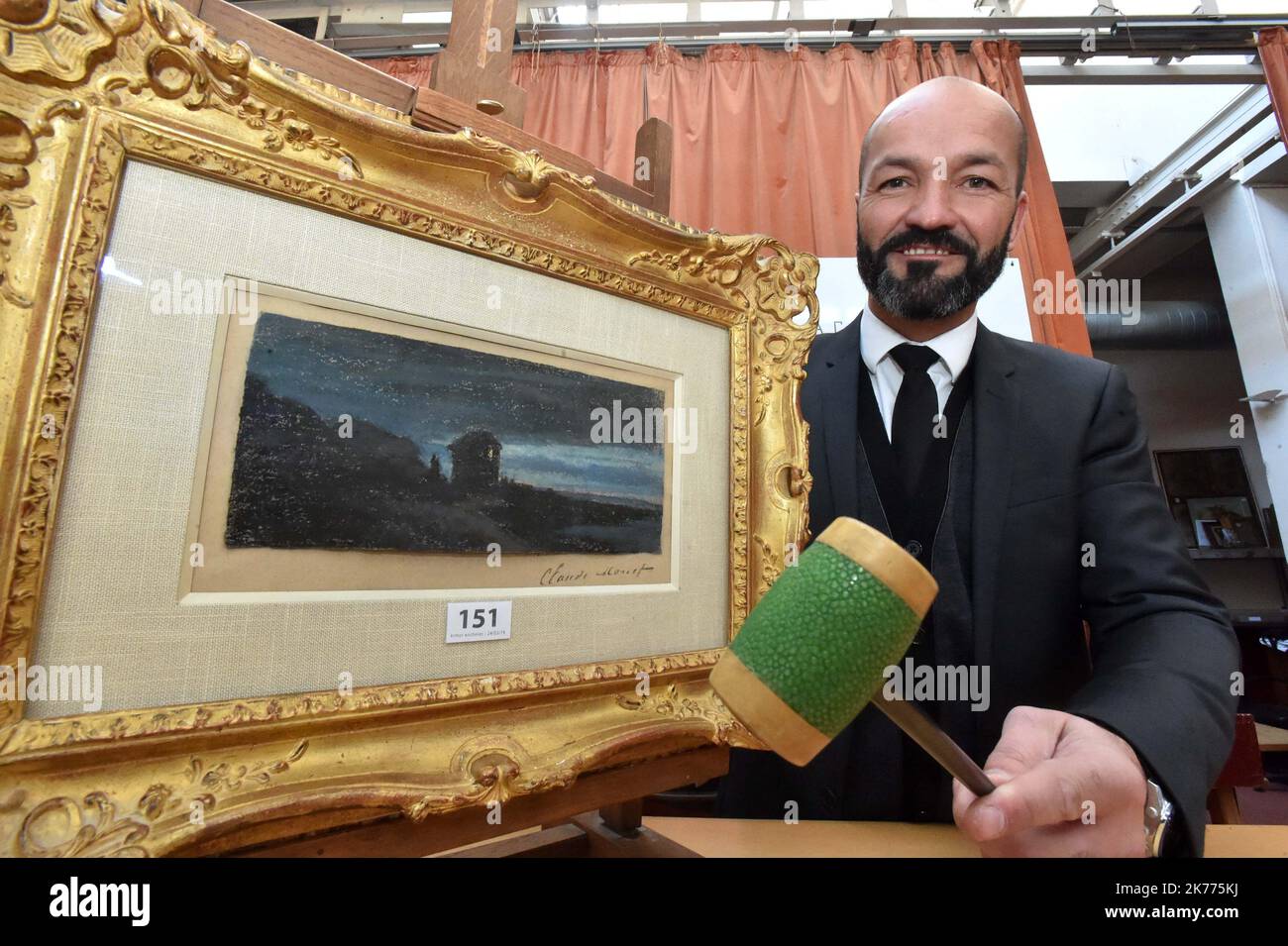 Auction sale of the painting Yport, la nuit, from French painter Claude ...