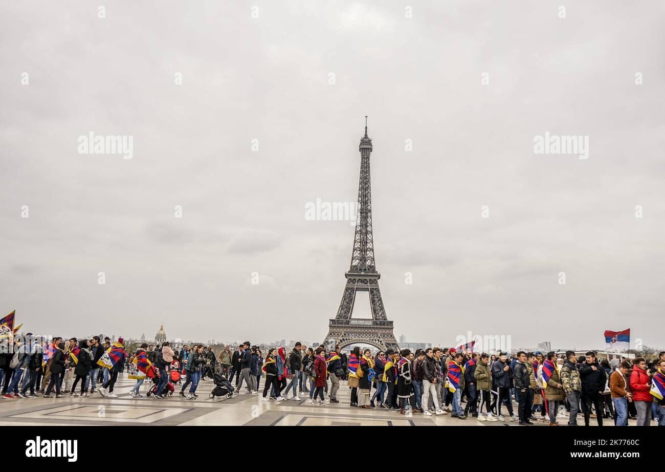 More than a thousand pro-Tibetan protesters marched on the Trocadero ...