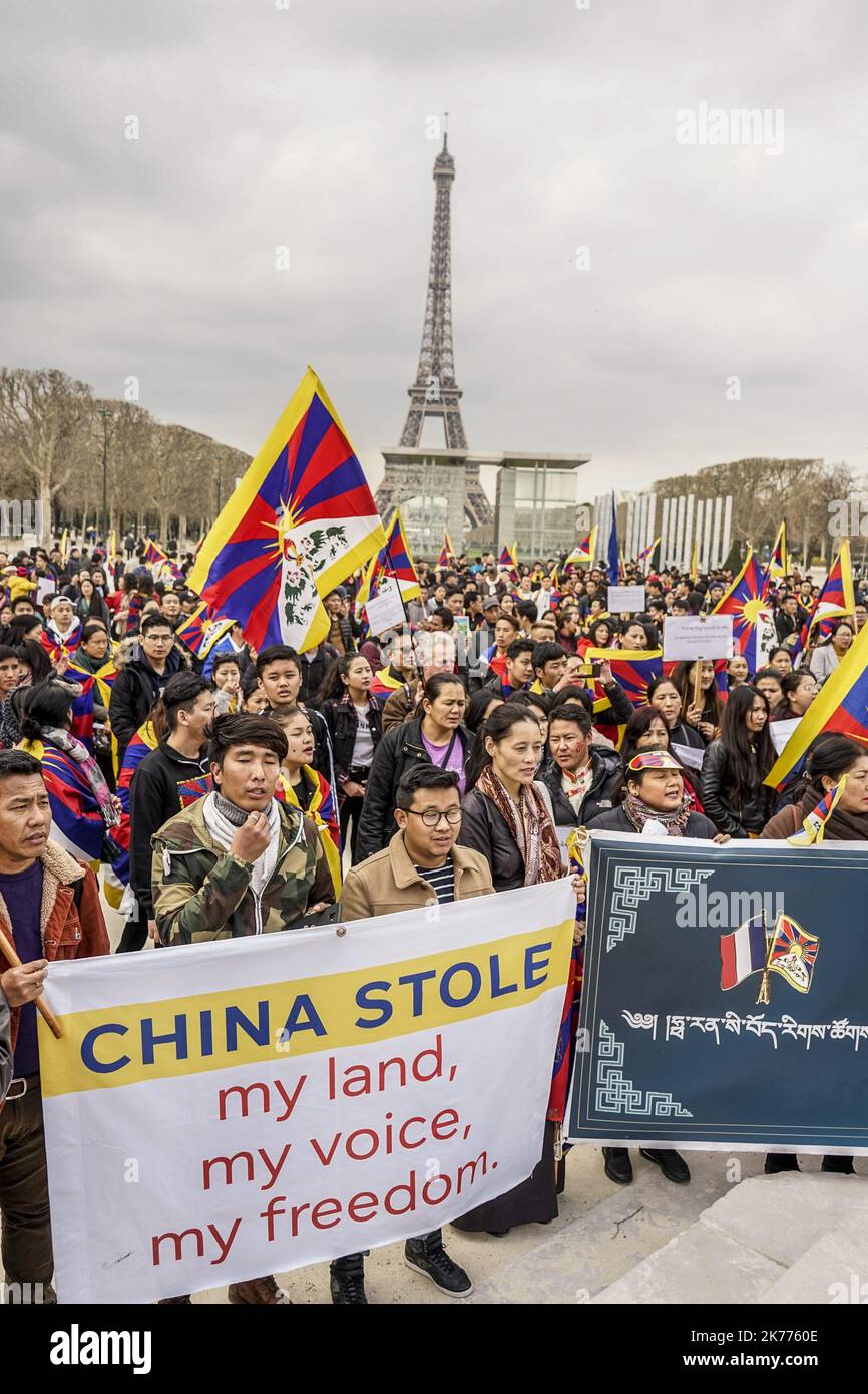 More than a thousand pro-Tibetan protesters marched on the Trocadero ...