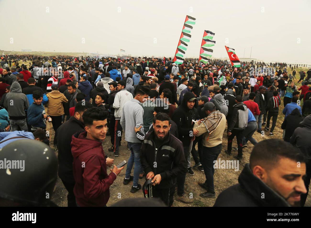 Tens of thousands of Palestinians are taking part in a major march back ...