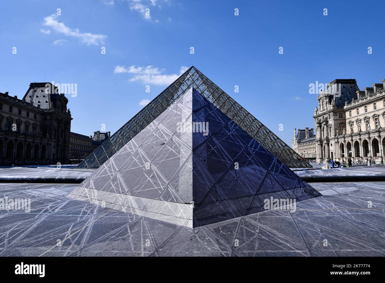 Paris / France On the occasion of the 30th anniversary of the Louvre ...