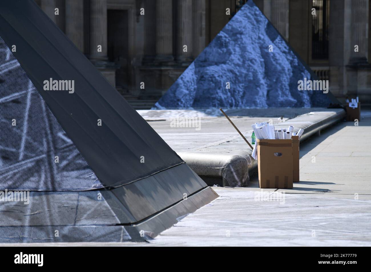Paris / France On the occasion of the 30th anniversary of the Louvre ...