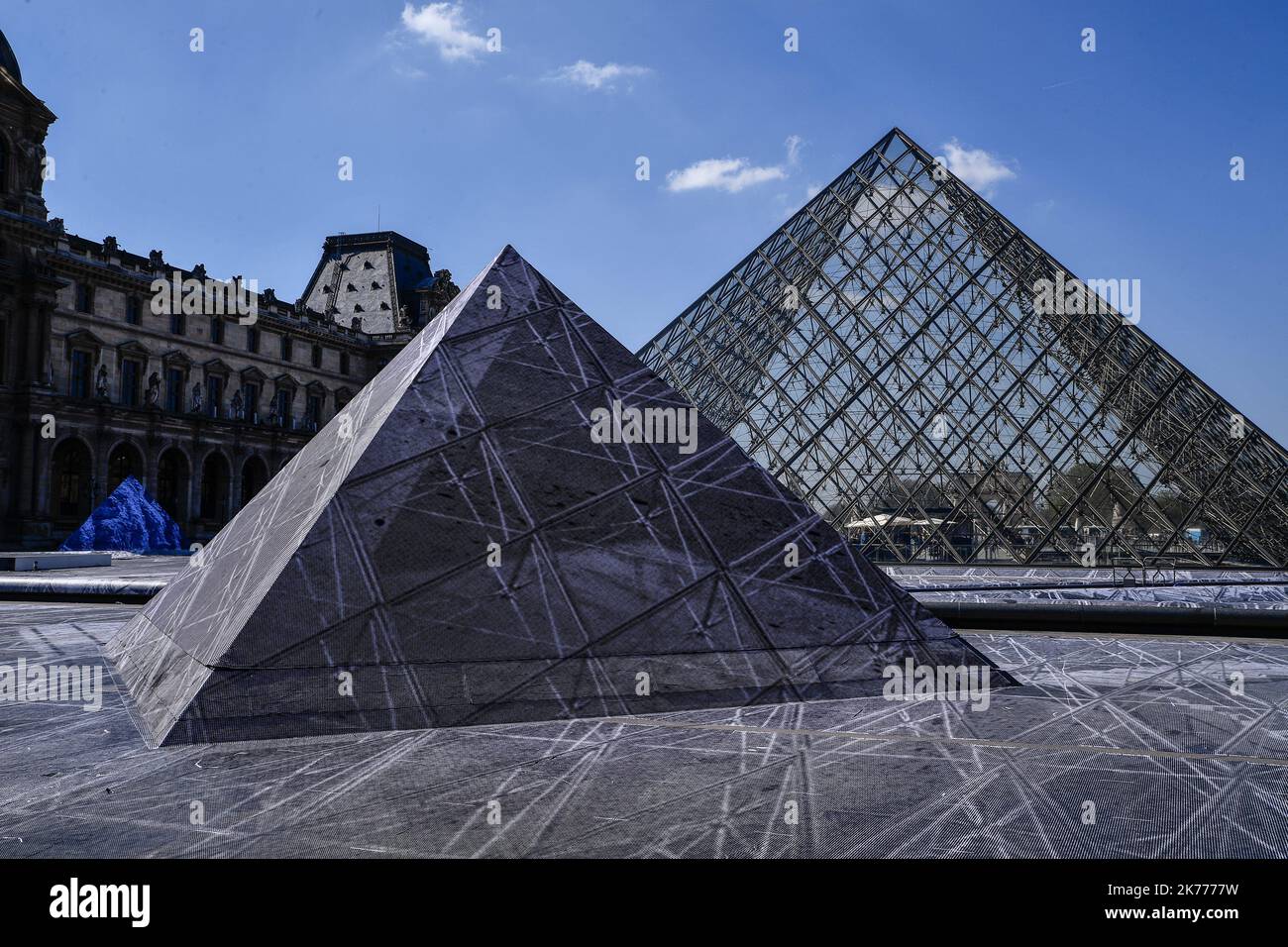 Paris / France On the occasion of the 30th anniversary of the Louvre ...