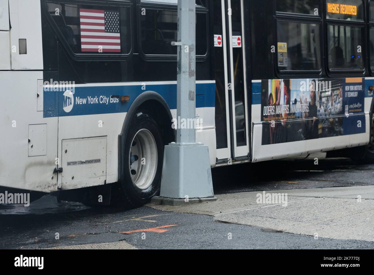 Nyc pole hi-res stock photography and images - Alamy