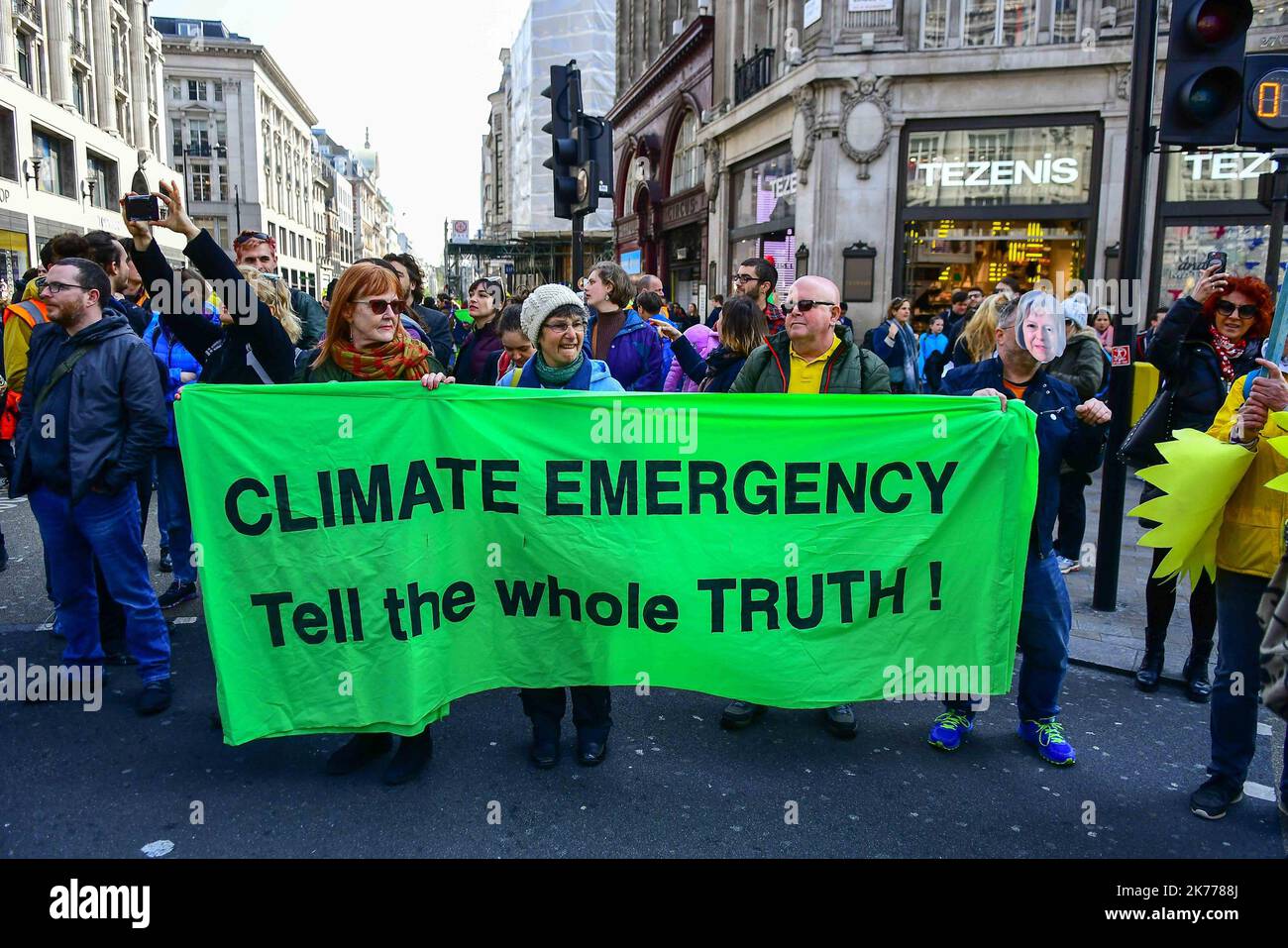 Demonstration in London for Climate on the occasion of the beginning of the "International Week ...
