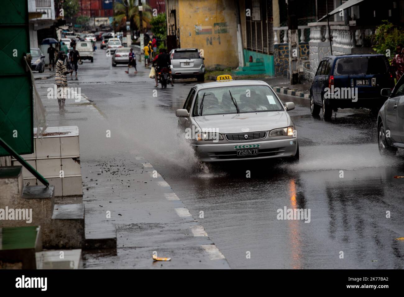 Cyclone Kenneth hits the island of Anjouan (Archipelago of Comoros ...