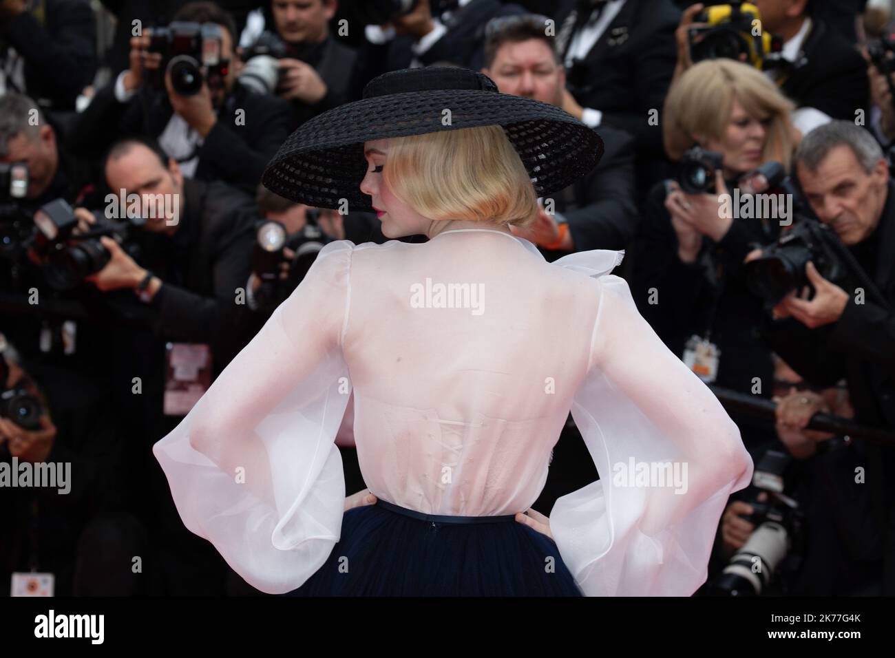 Elle Fanning arriving for the Once Upon a Time in Hollywood Premiere ...