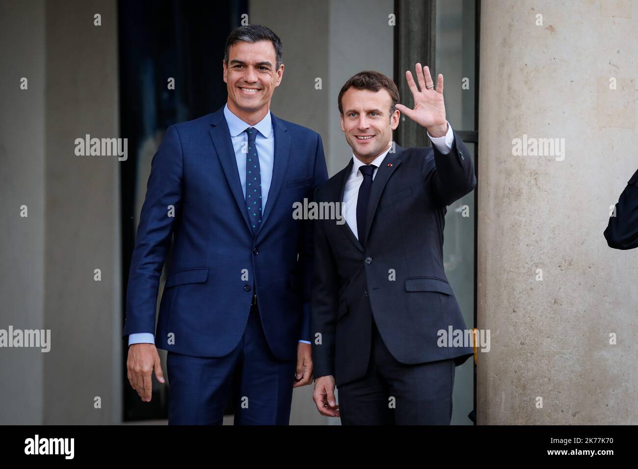 French President Emmanuel Macron receives Spanish Prime Minister Pedro ...