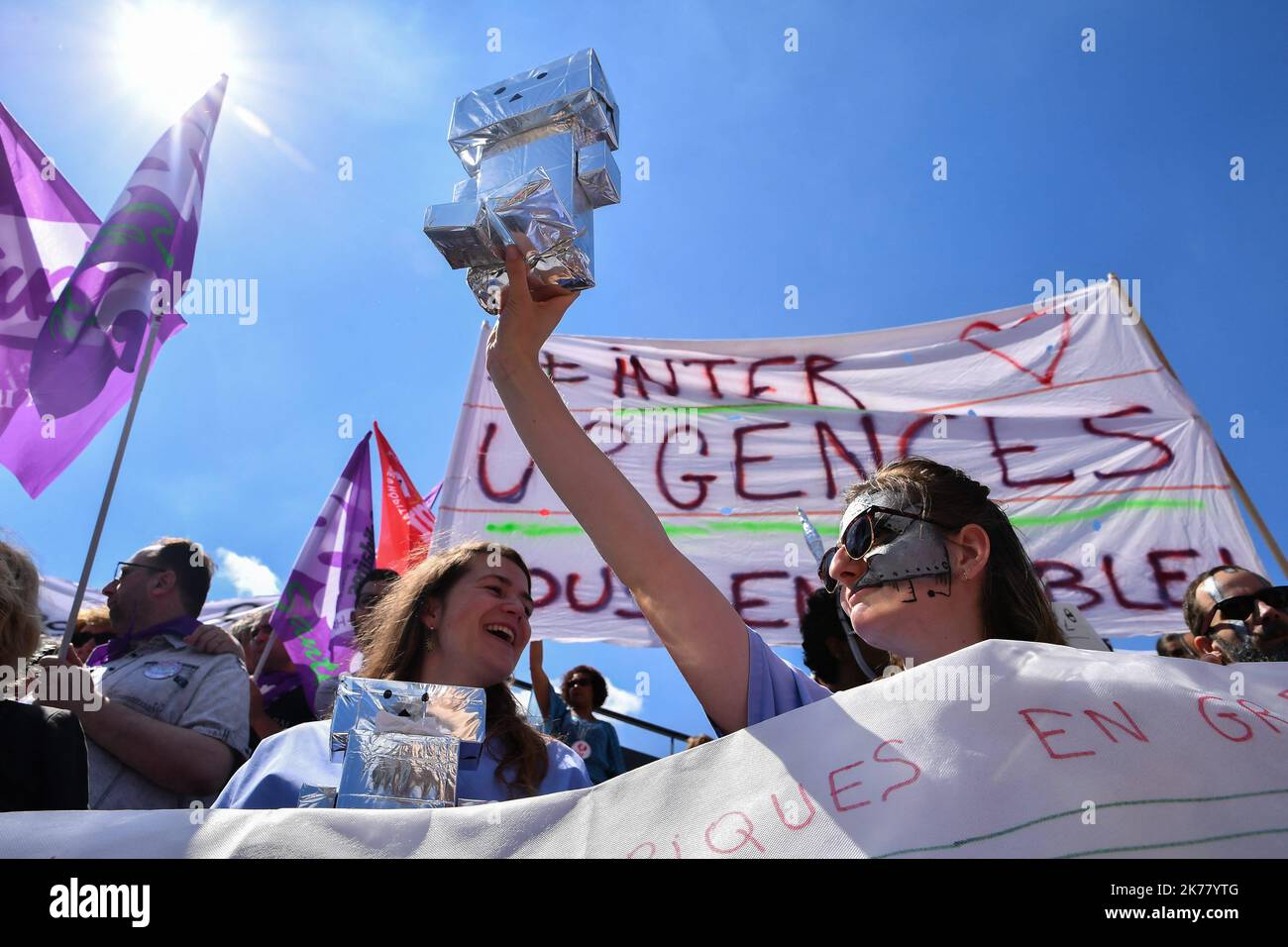 National Demonstration of Emergency Services and nursing staff for the ...