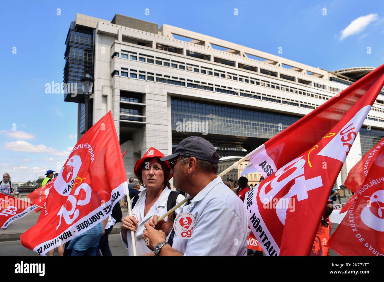 National Demonstration of Emergency Services and nursing staff for the ...