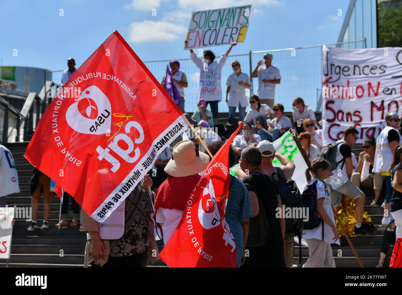 National Demonstration of Emergency Services and nursing staff for the ...