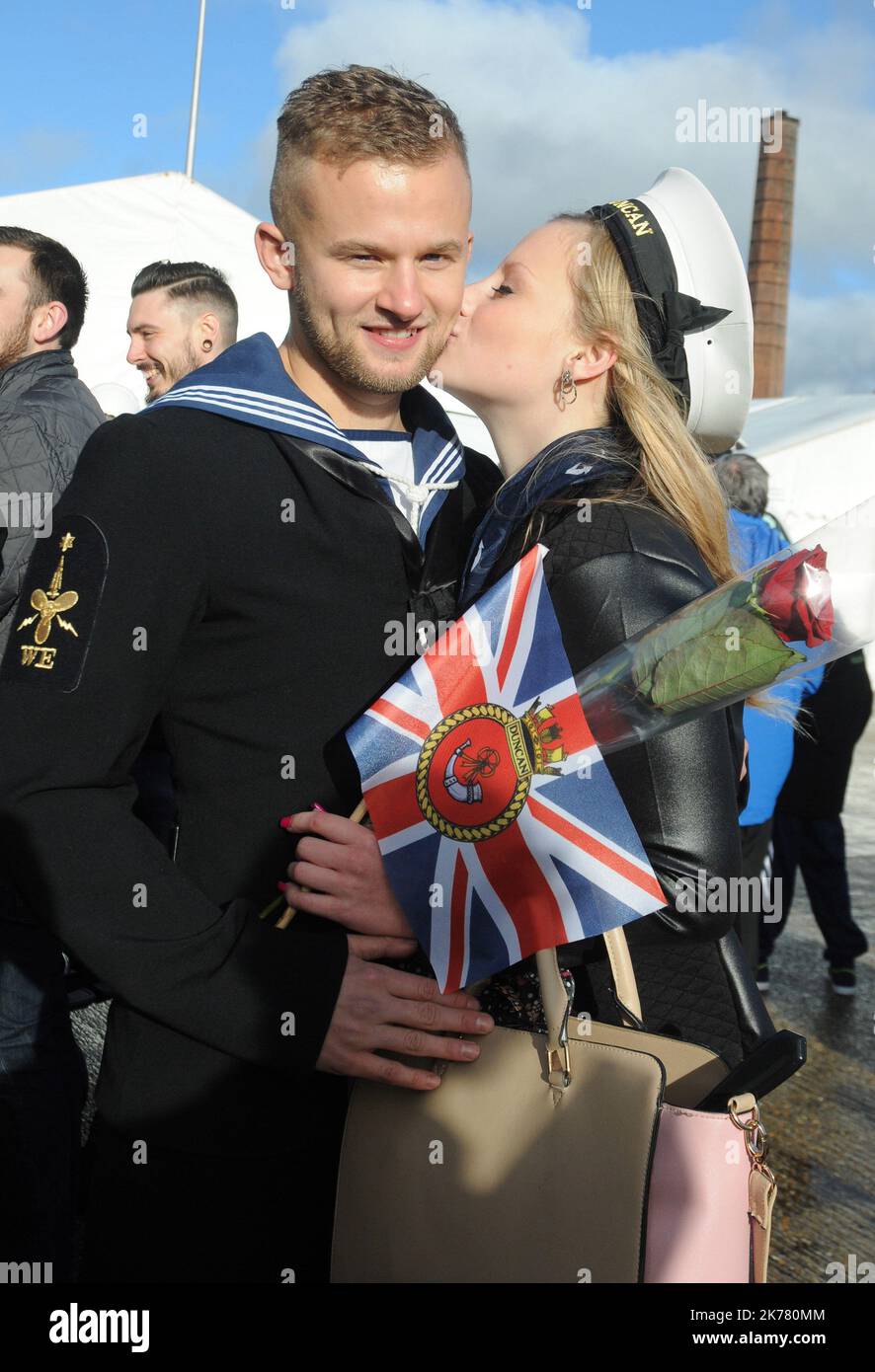 Elliott Sailors Boyfriend