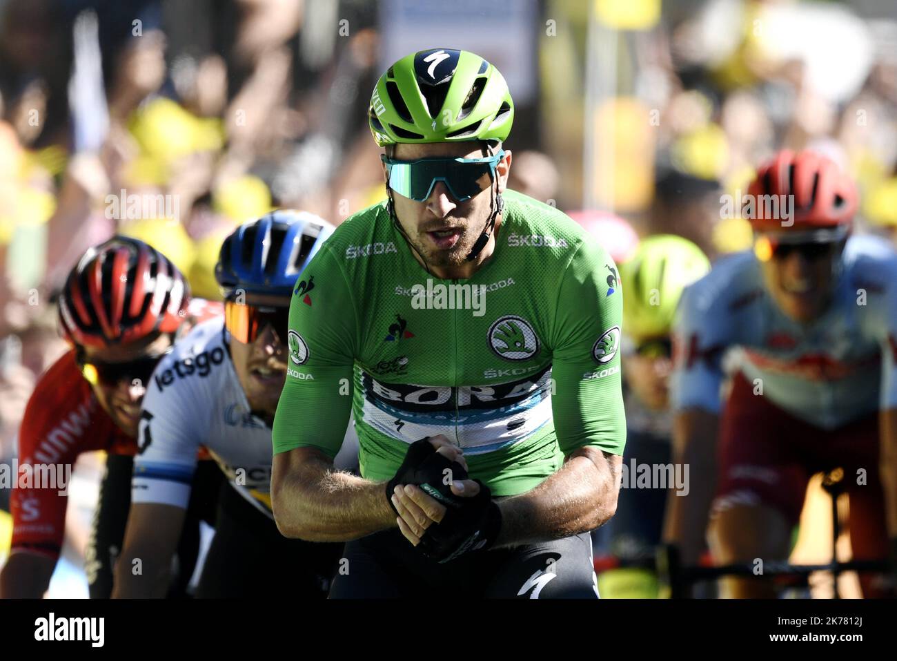 Le maillot vert Peter SAGAN remporte l'étape du jour au sprint. PHOTO ...