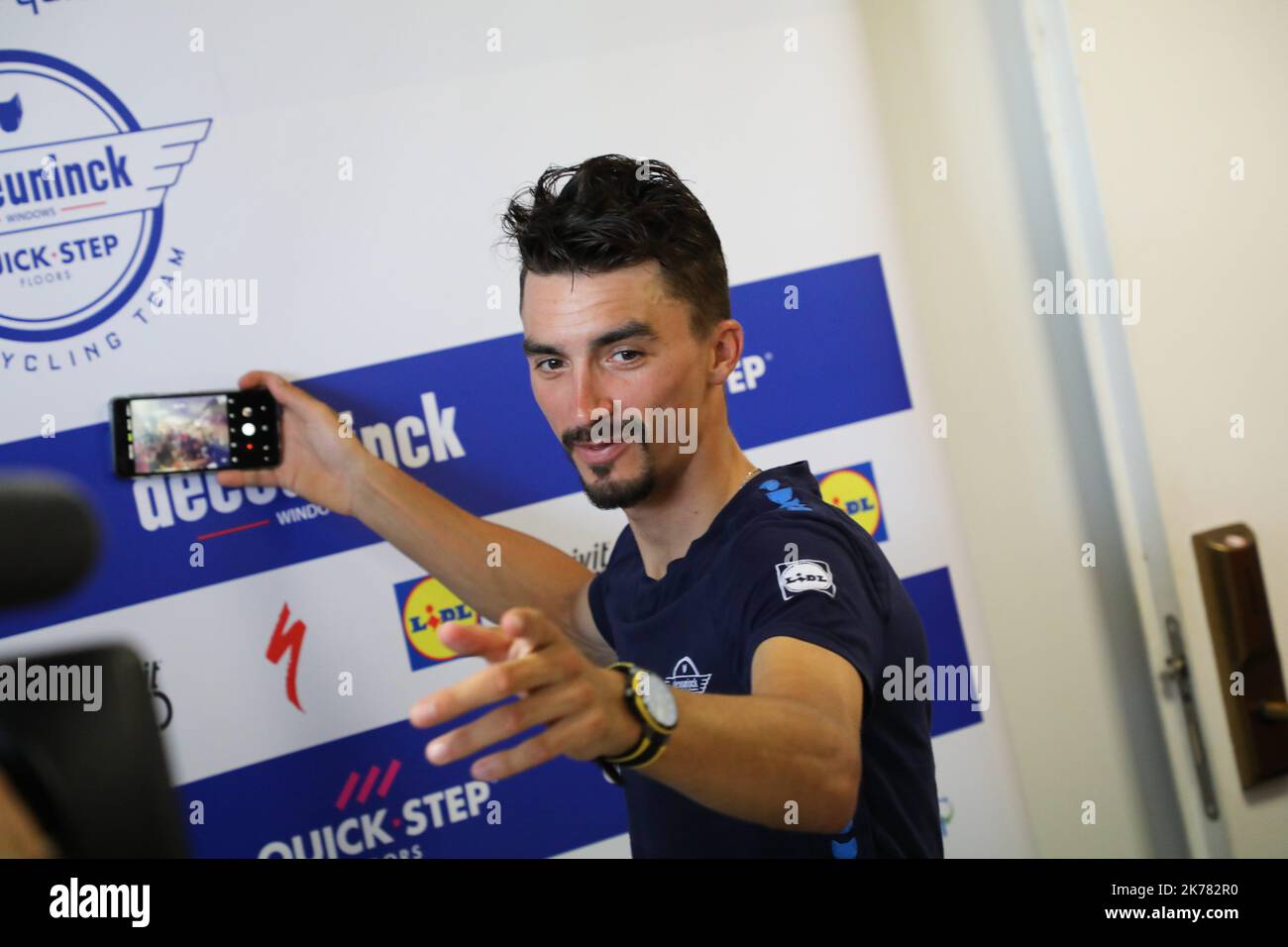 Tour de France 2019 Journée de repos à Nimes Equipe Deceuninck Quick ...