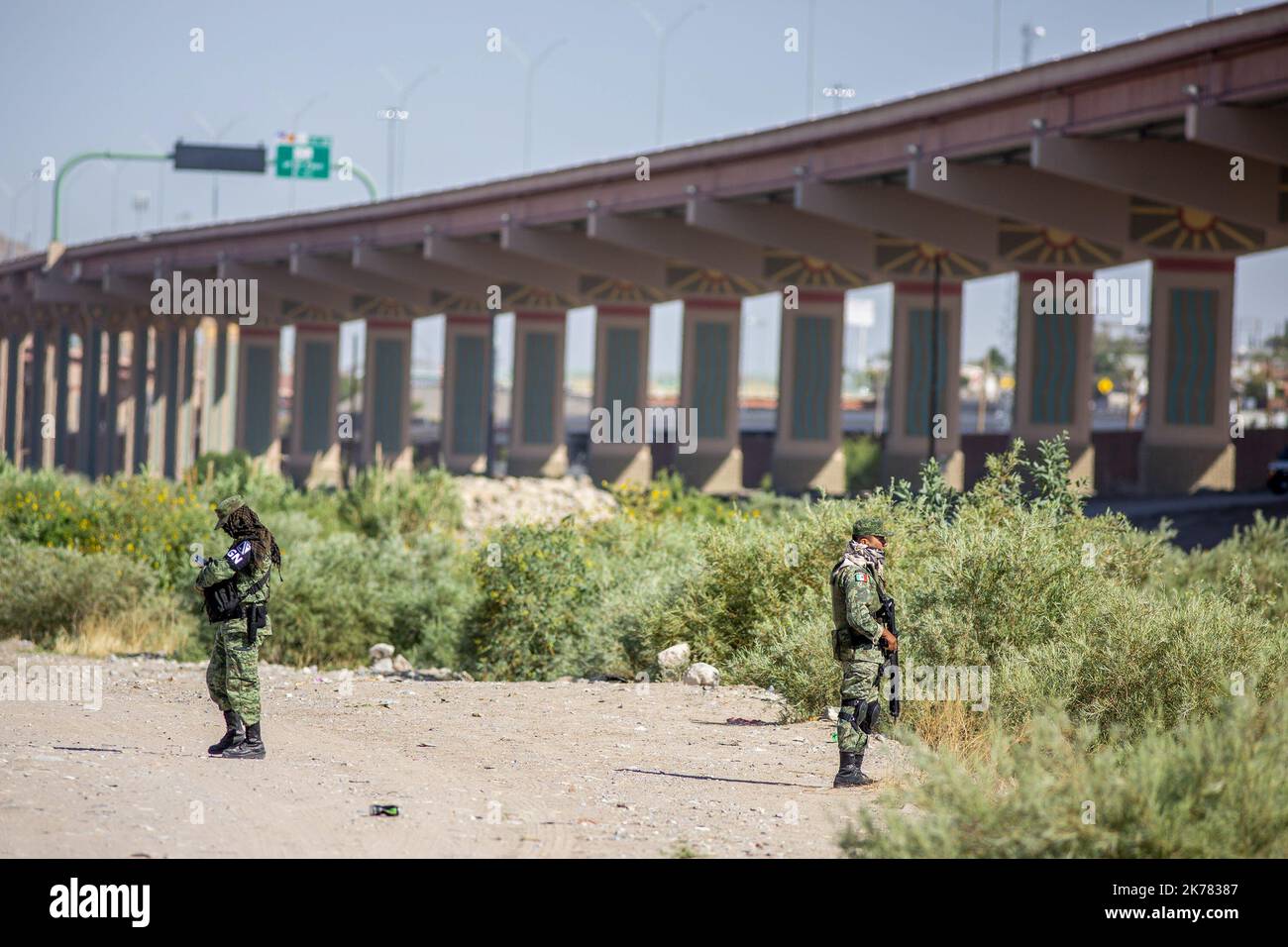 Mexican national guard border hi-res stock photography and images - Alamy