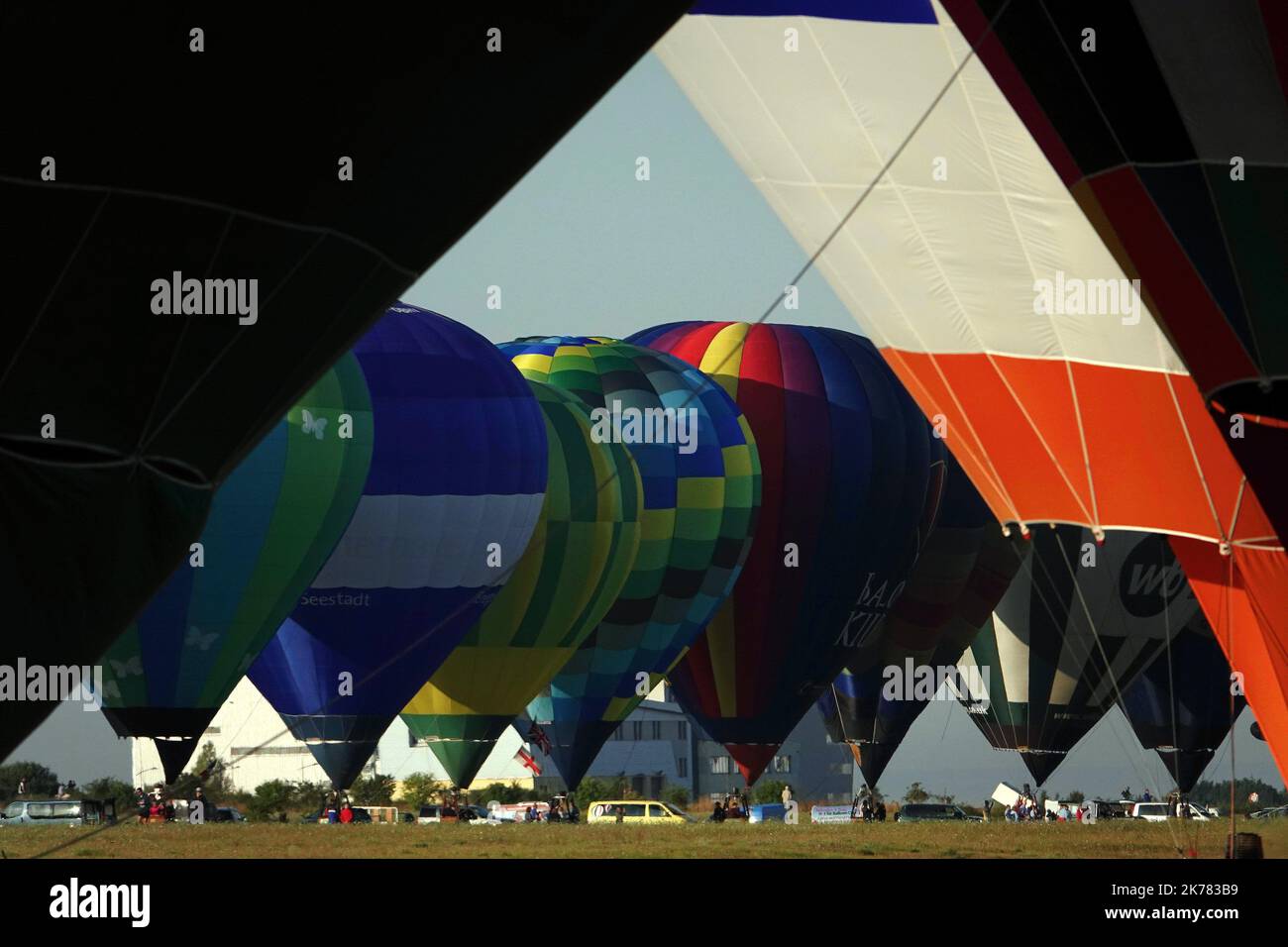 The world record of starting 456 balloons online has not been beaten ...