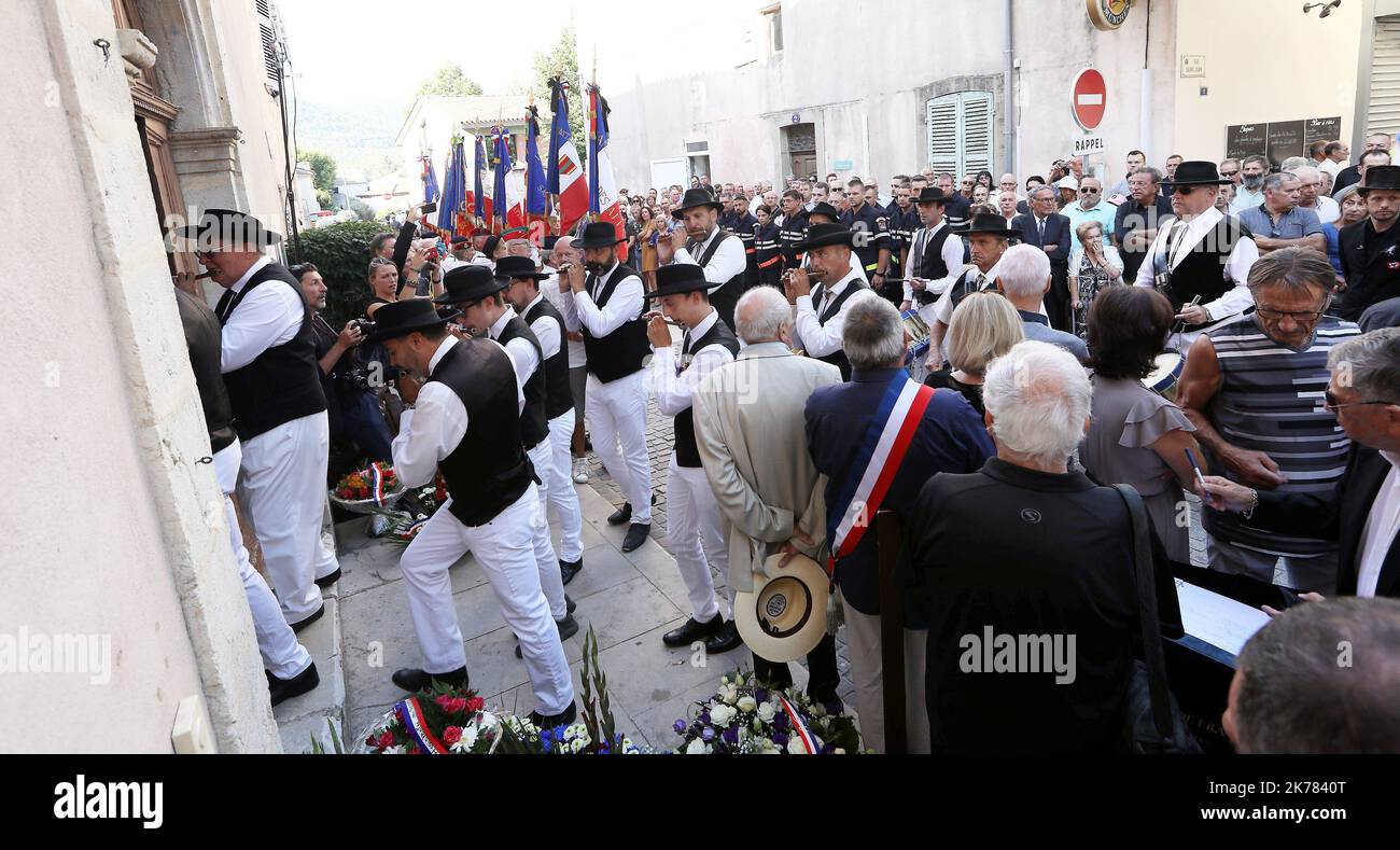 Funeral procession honouring French mayor of Signes Jean-Mathieu Michel ...