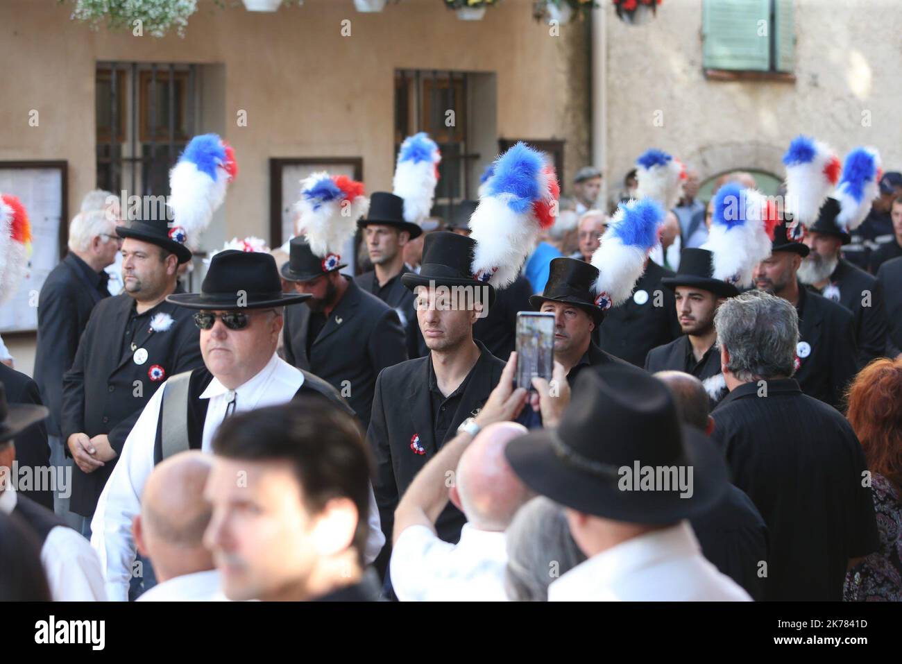 Funeral procession honouring French mayor of Signes Jean-Mathieu Michel ...