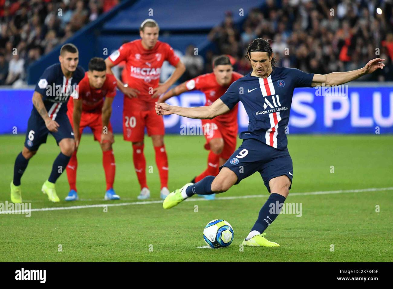 Edison roberto cavani hi-res stock photography and images - Alamy