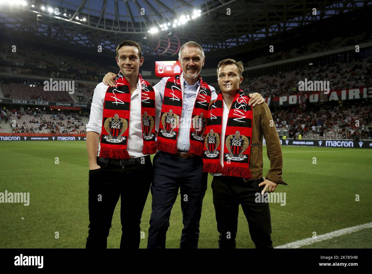 Bob Radcliff à la rencontre de la populaire sud French L1 football ...