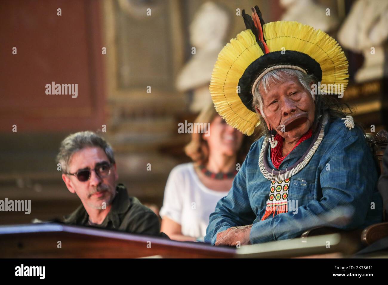 Brazilian indigenous leader Raoni is in France Stock Photo - Alamy