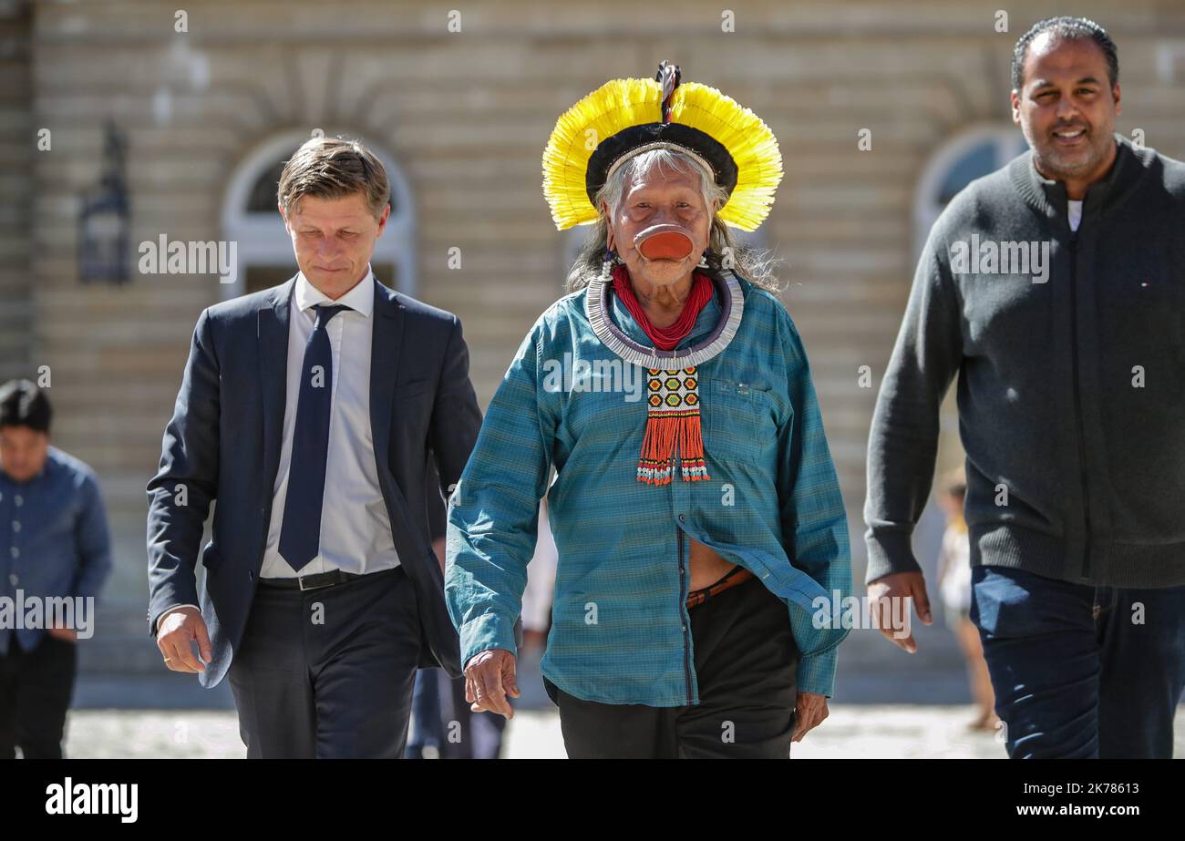 Brazilian indigenous leader Raoni is in France Stock Photo - Alamy