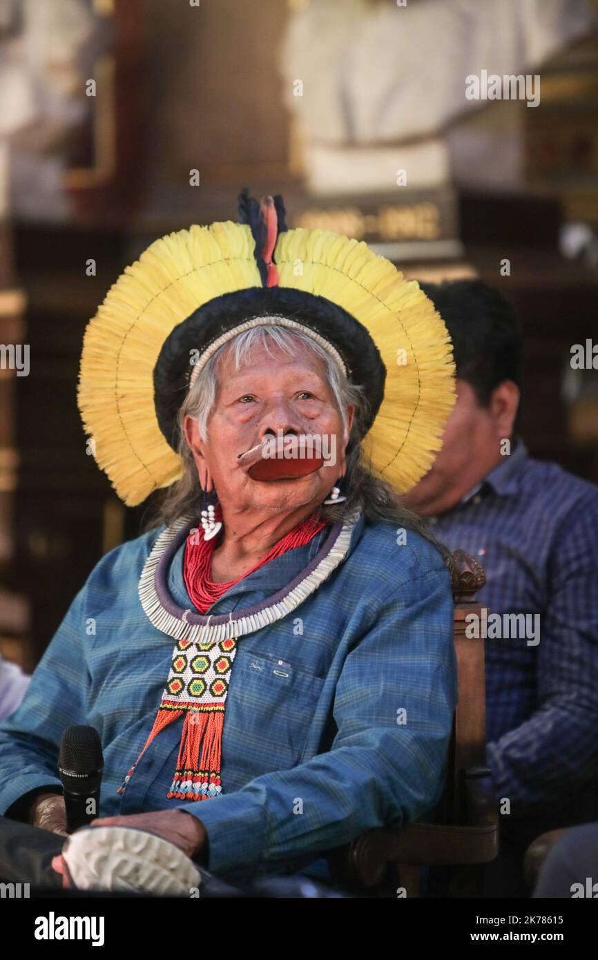 Brazilian indigenous leader Raoni is in France Stock Photo - Alamy