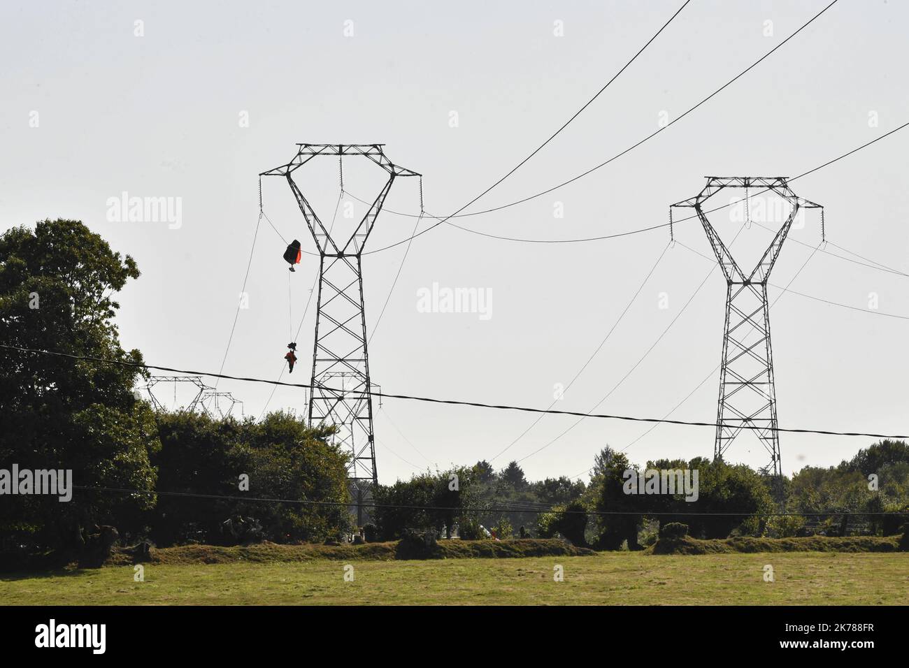 A Belgian air force F-16 fighter plane has crashed in north-western ...