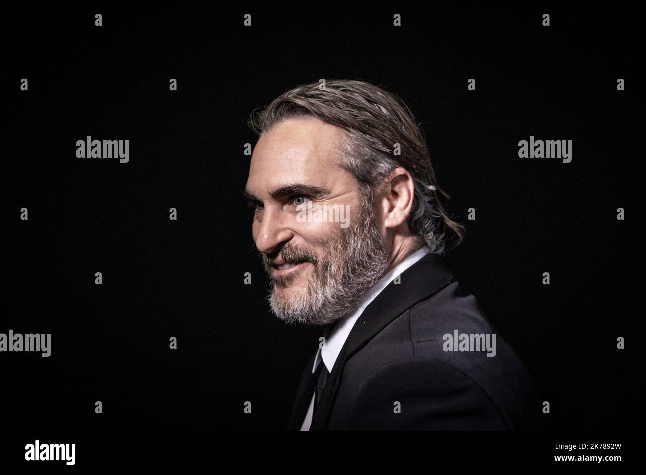 Joker film phoenix hi-res stock photography and images - Alamy