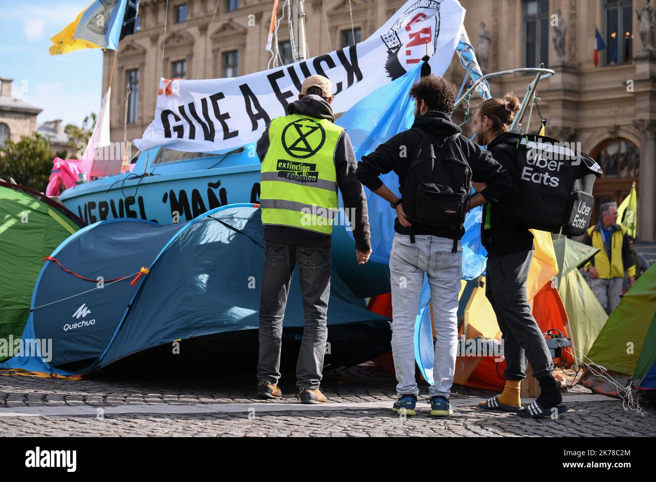 A general view of protestors in action during the fifth day of the ...