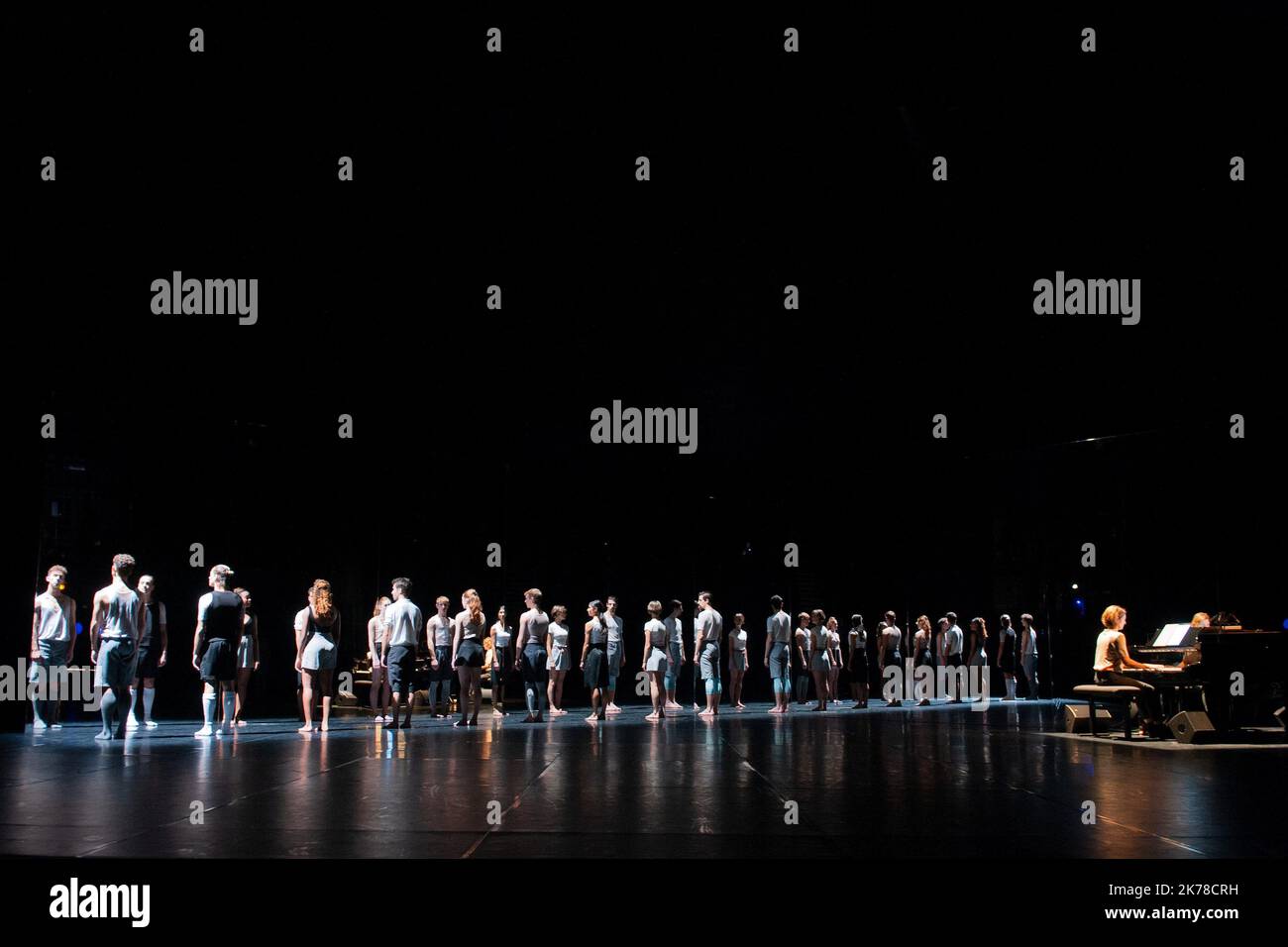 CHOREOGRAPHY Petter Jacobson Et Thomas Caley BY Merce cunningham FOUR ...