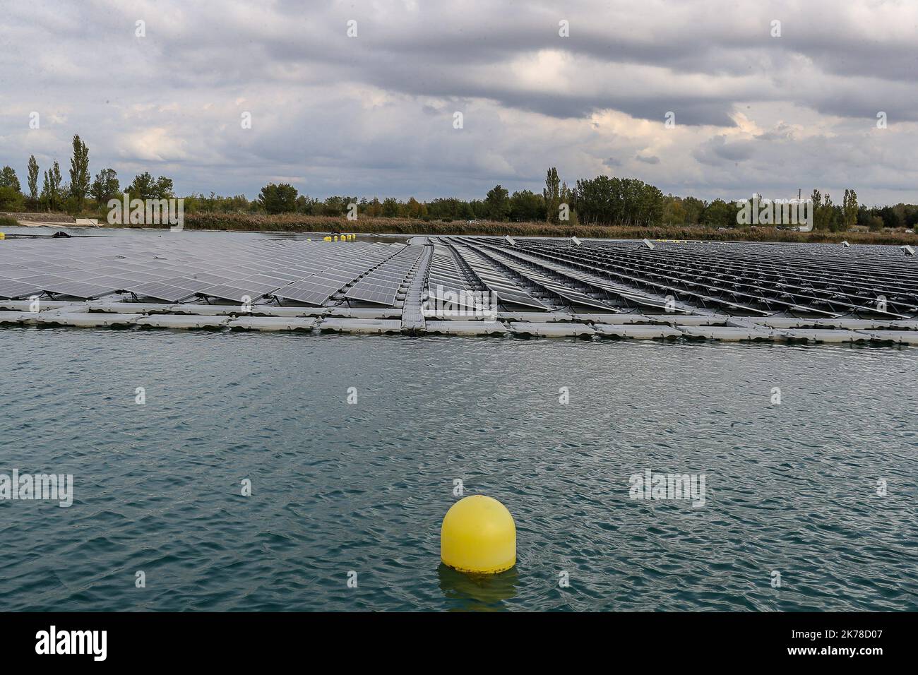 2019/10/18. Piolenc unveils France's first floating solar station. In ...