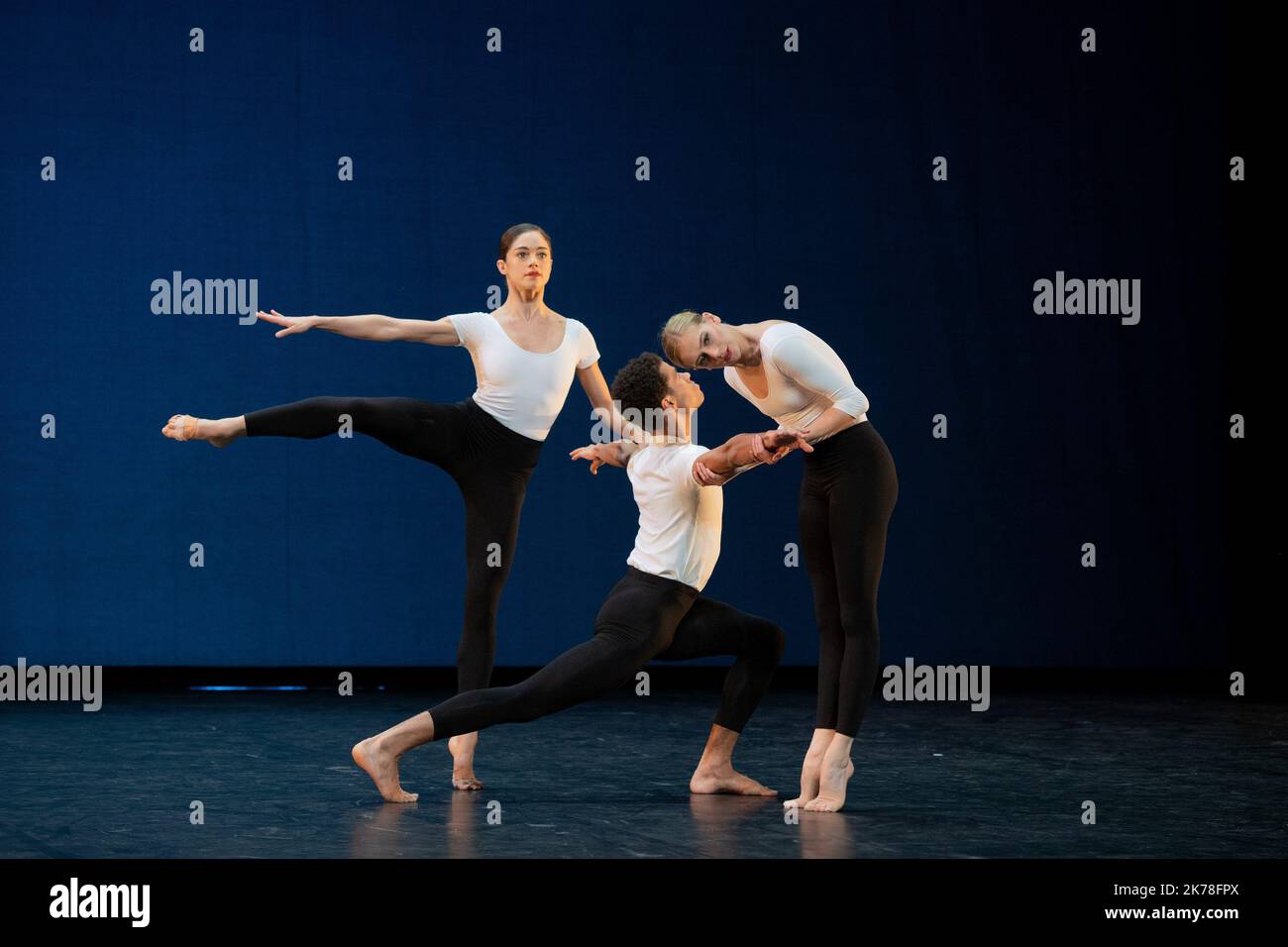 CHOREOGRAPHY Merce Cunningham COMPANY The Royal Ballet RECREATED BY ...
