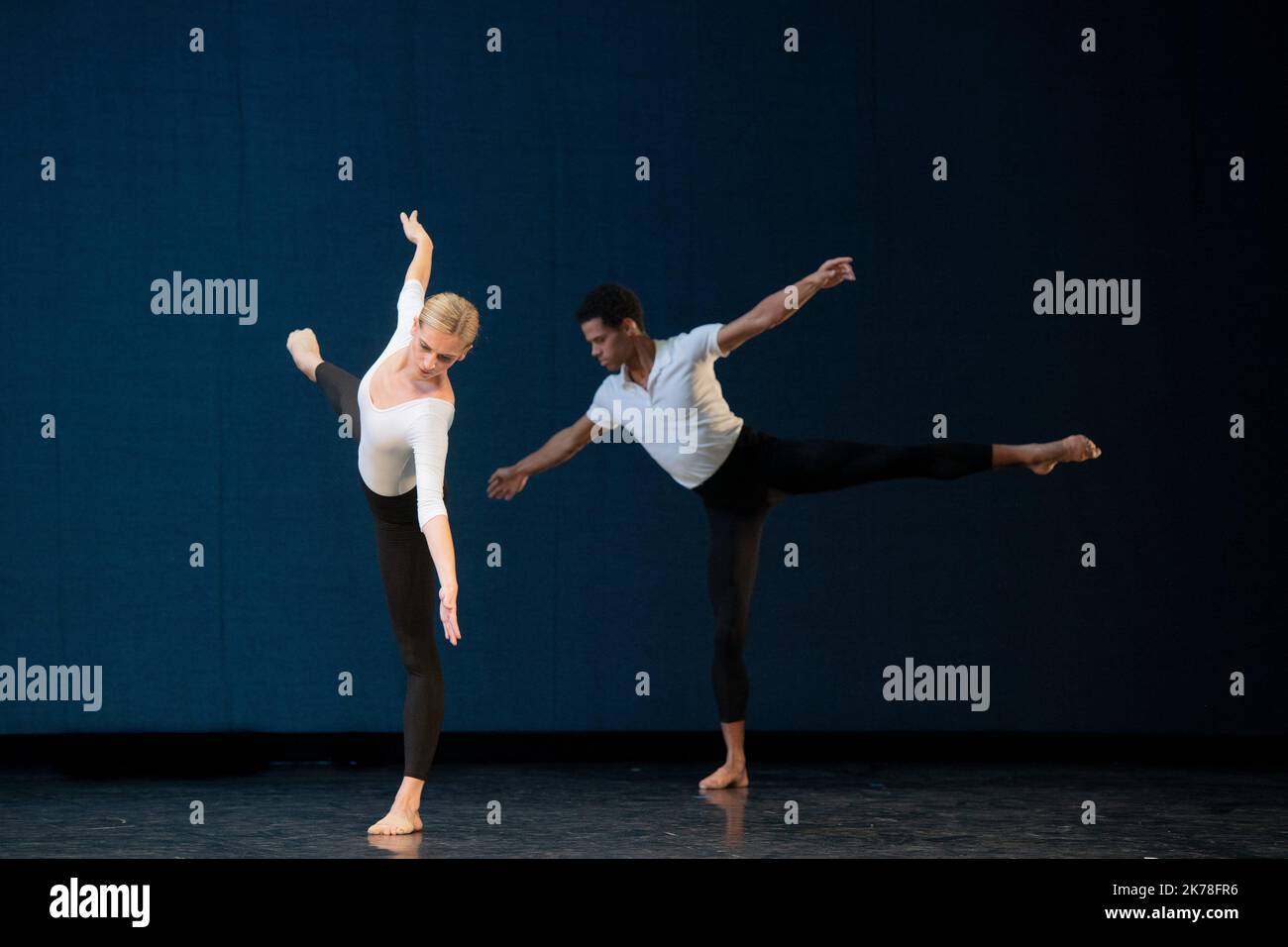 CHOREOGRAPHY Merce Cunningham COMPANY The Royal Ballet RECREATED BY ...