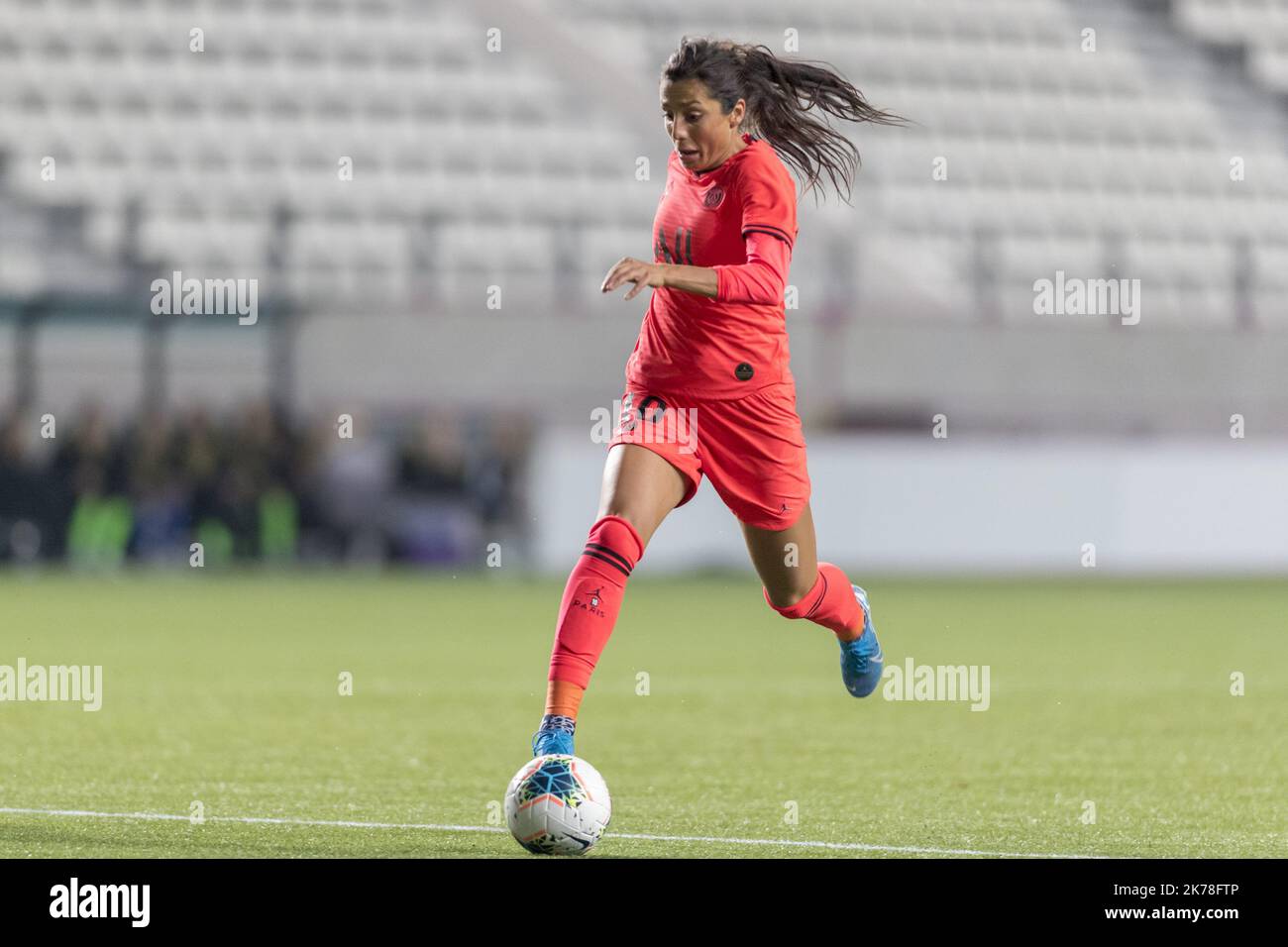 Nadia nadim psg hi-res stock photography and images - Alamy