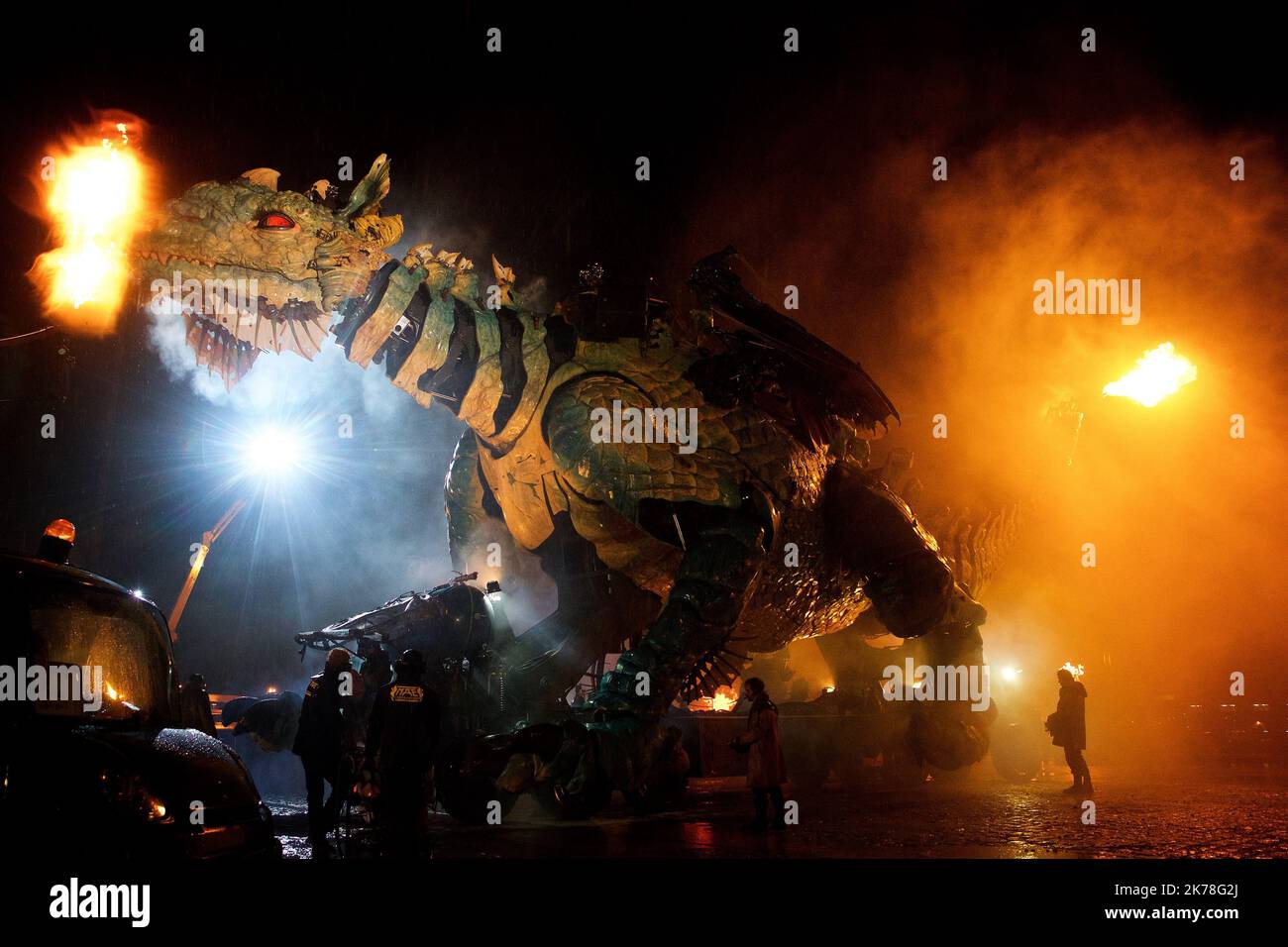 Giant Dragon (Cheval Dragon Long Ma) by La Machine, Calais, France ...