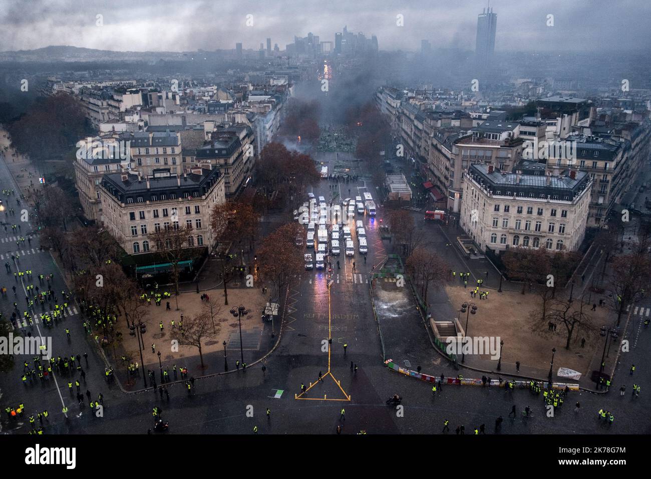 Yellow Jacket protests in Paris Stock Photo - Alamy
