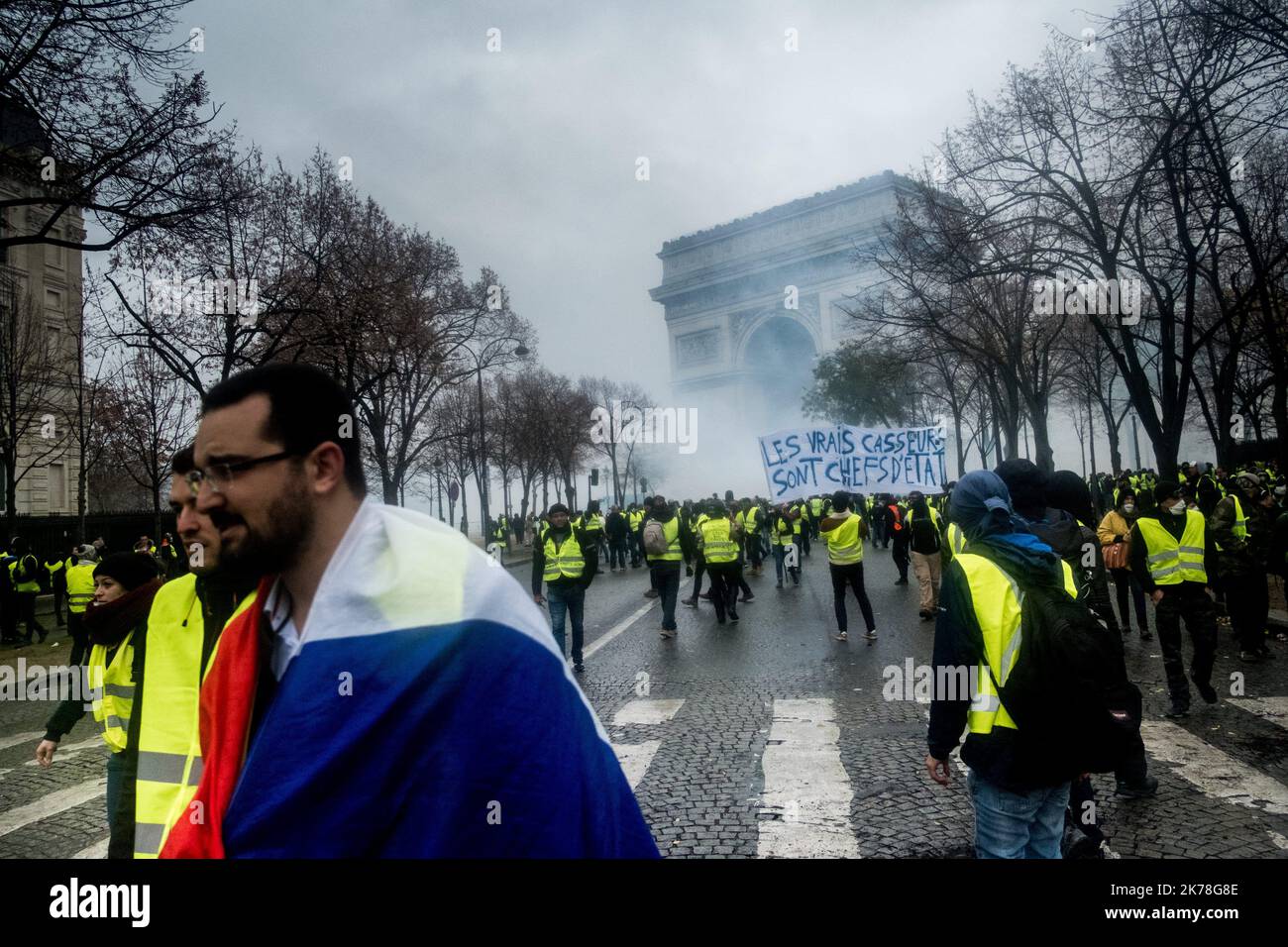 Yellow Jacket protests in Paris Stock Photo - Alamy