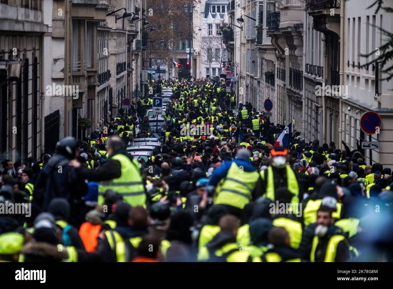 Yellow Jacket protests in Paris Stock Photo - Alamy