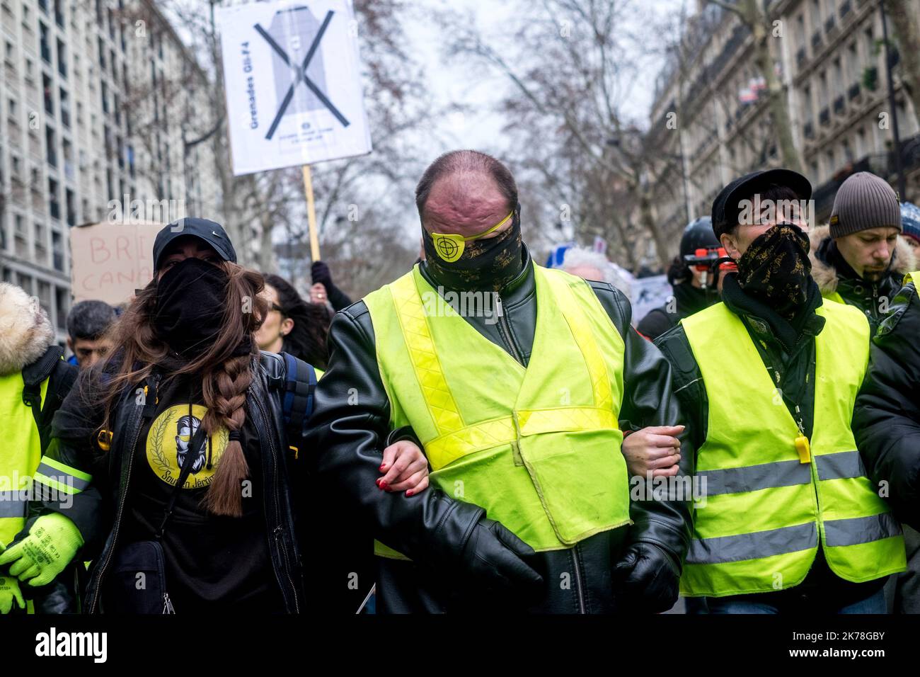 Yellow Jacket protests in Paris Stock Photo - Alamy