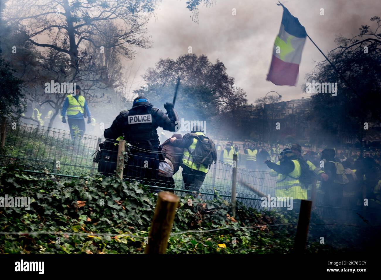 Yellow Jacket protests in Paris Stock Photo - Alamy