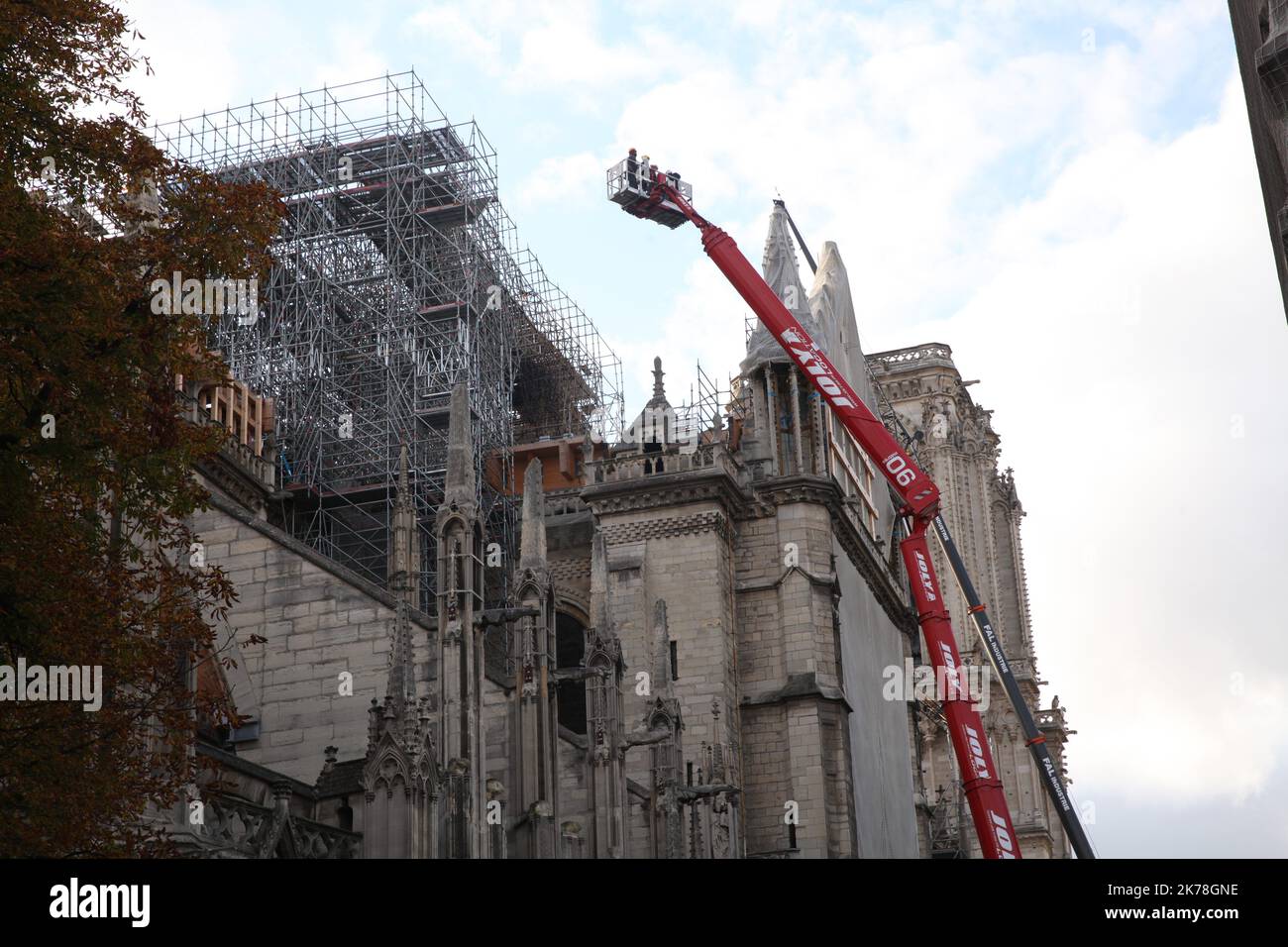 Devastated landmarks hi-res stock photography and images - Alamy