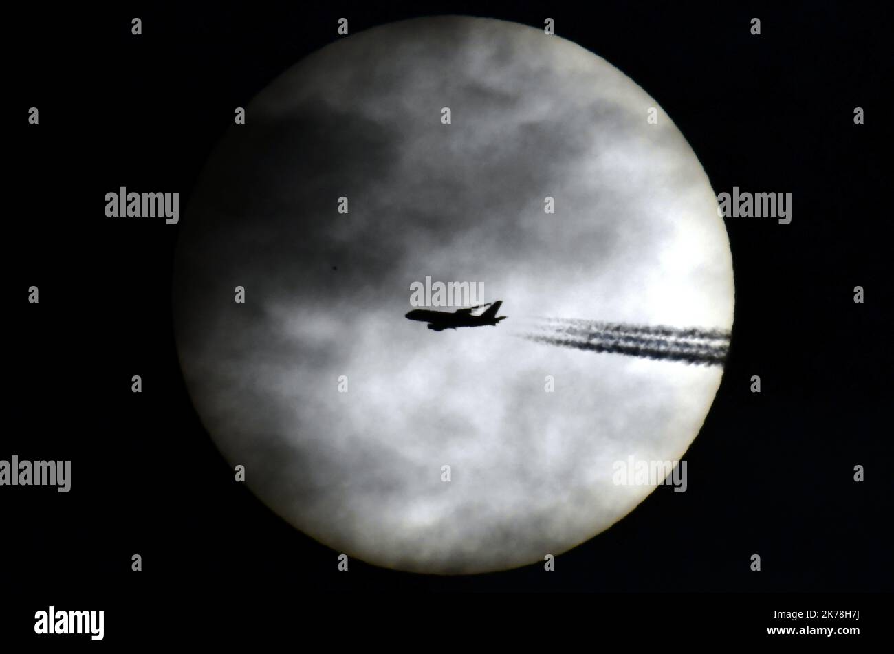 Mercury can be seen to transit the disc of the sun Stock Photo - Alamy