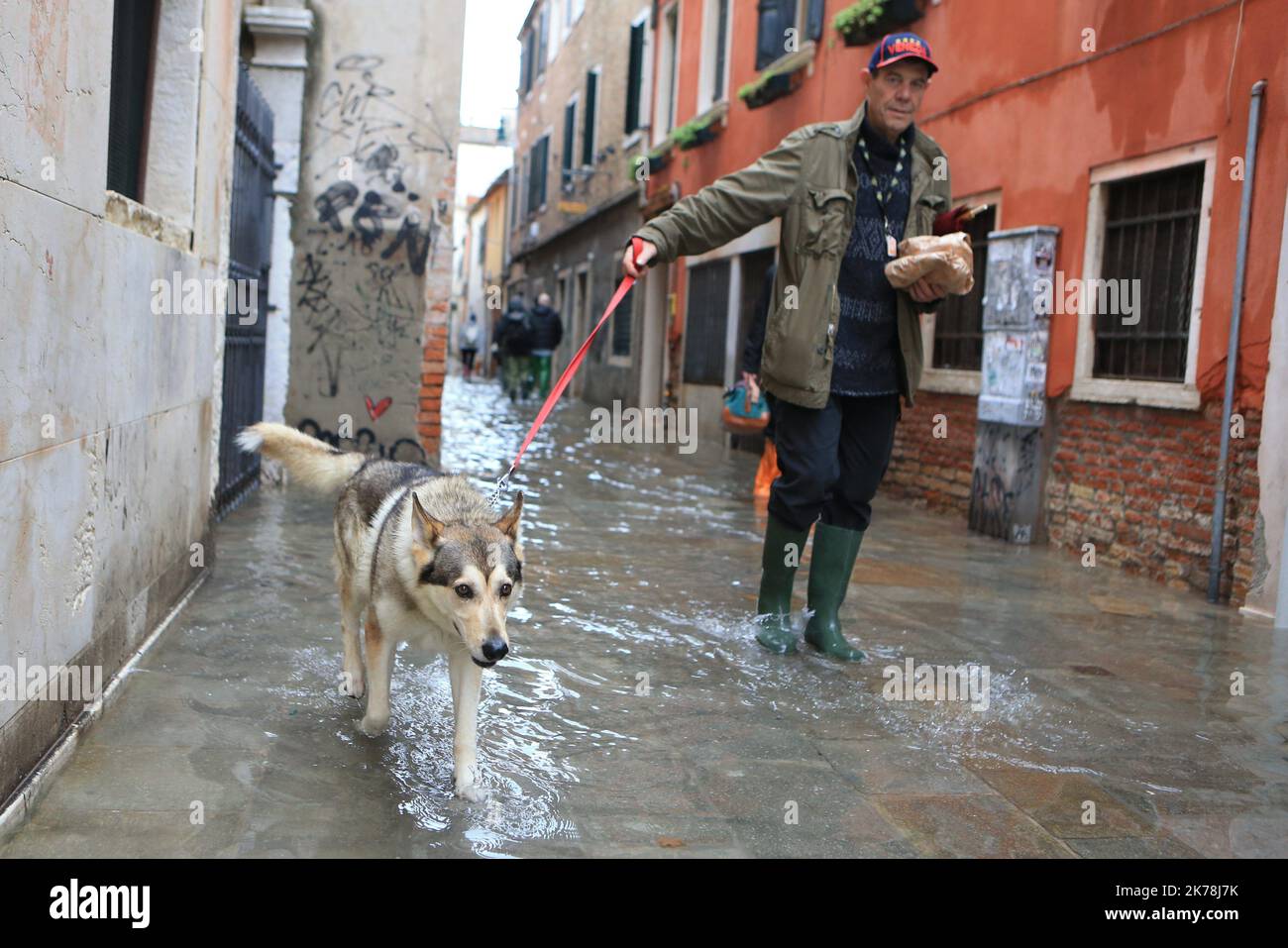 Venice underwater as exceptional tide sweeps through canals city ...