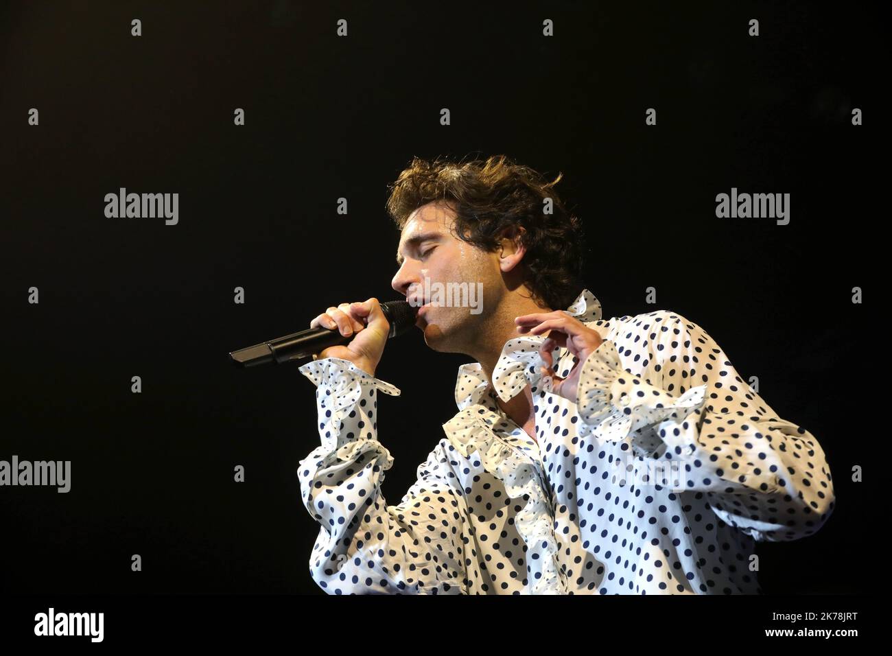 Mika in concert hi-res stock photography and images - Alamy
