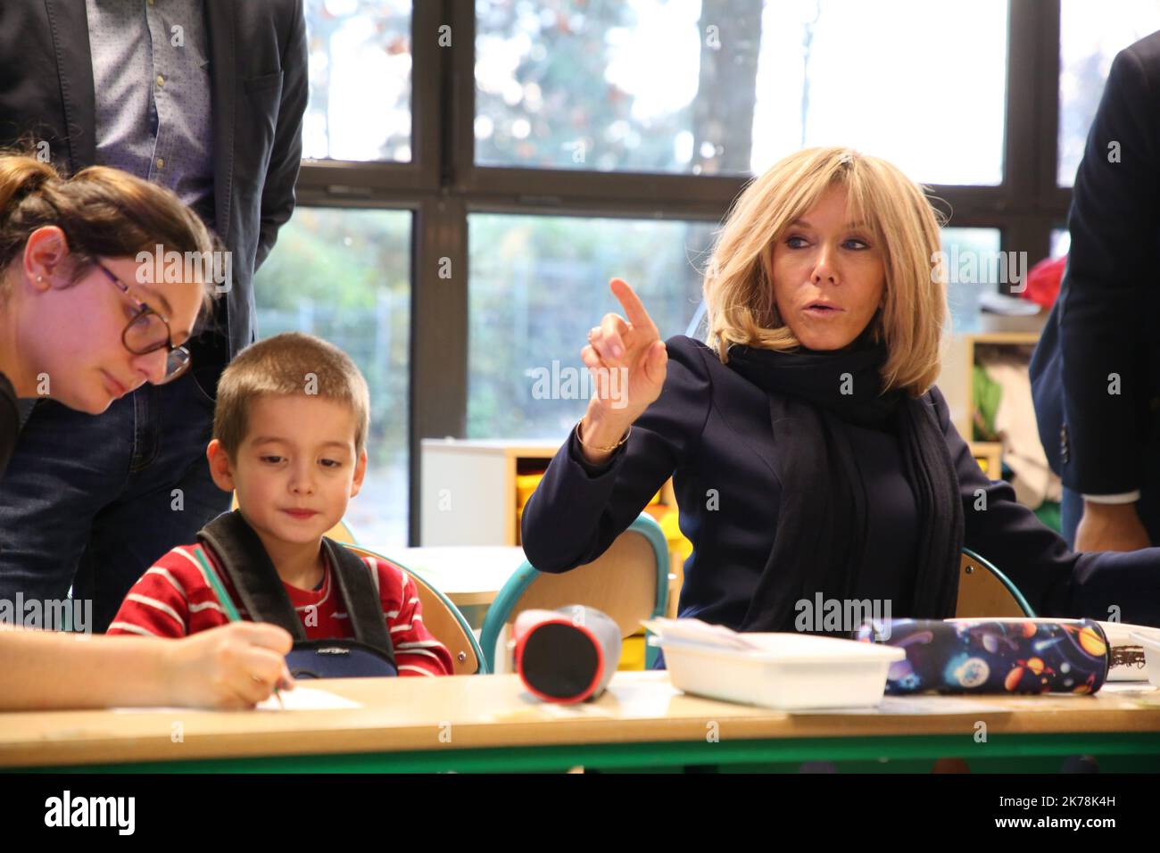 Autisme social hi-res stock photography and images - Alamy