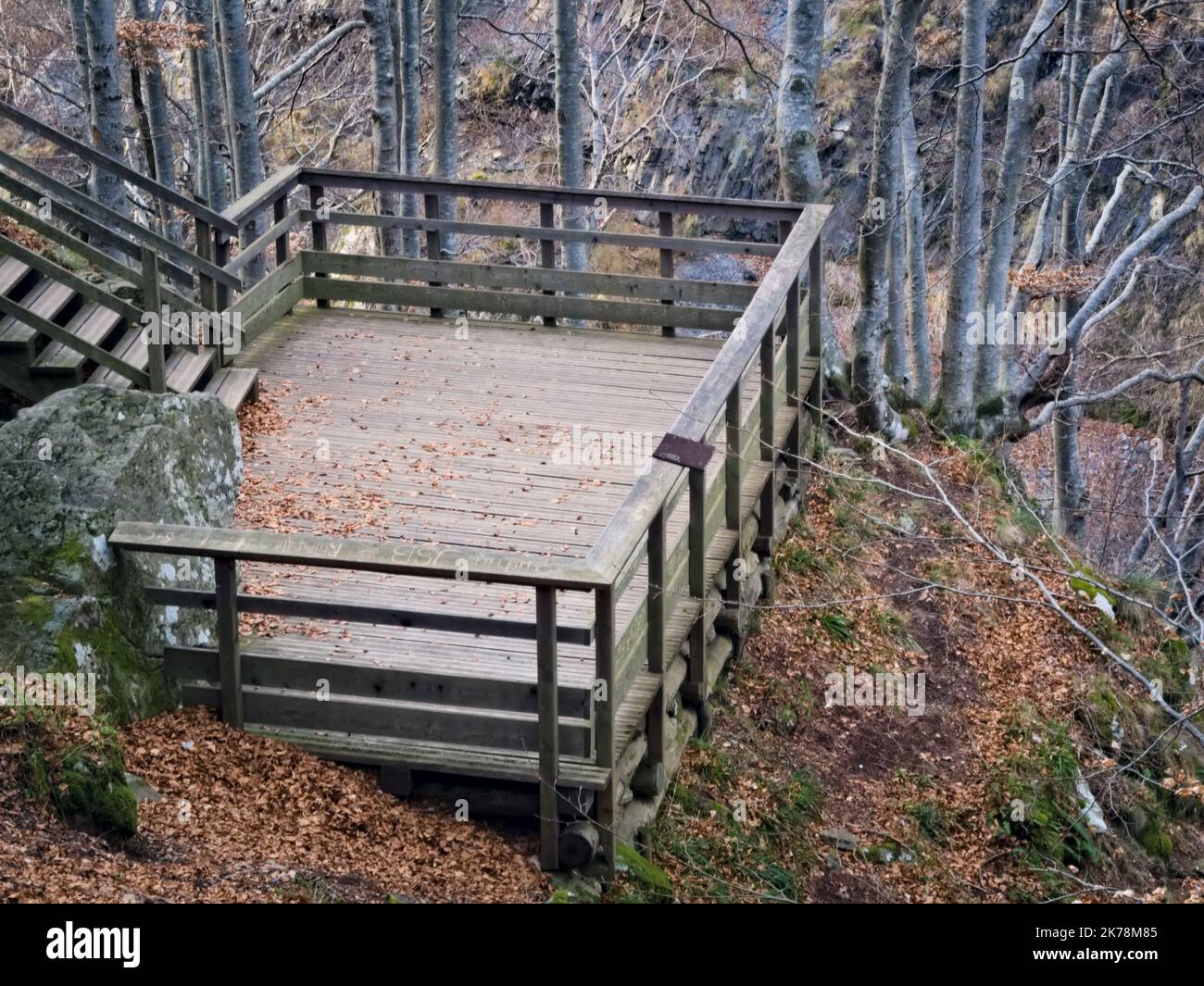 Wooden observation deck over the Waterfall Ray Pic Stock Photo - Alamy