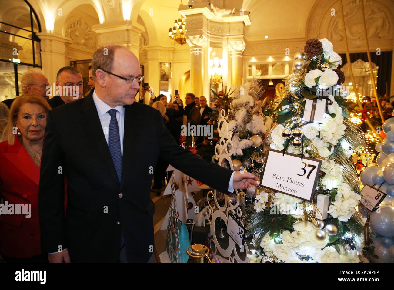 Prince albert and christmas tree hi-res stock photography and images ...